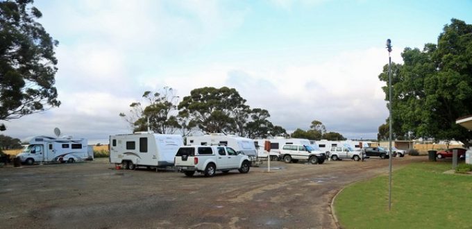Lake Grace Caravan Park (CP) - Full Range Camping Directory