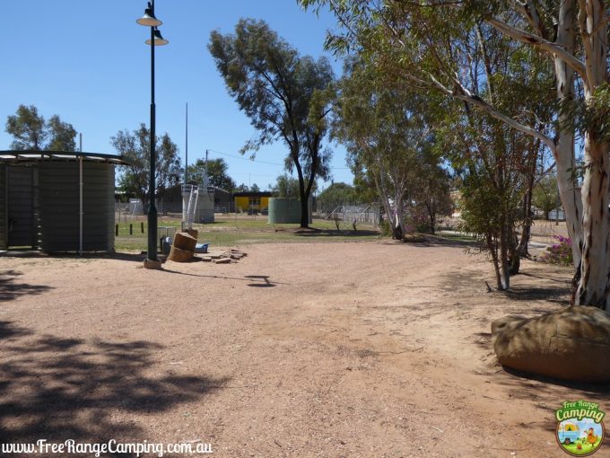 Blackall Caravan Dump Point (DP) - Full Range Camping Directory